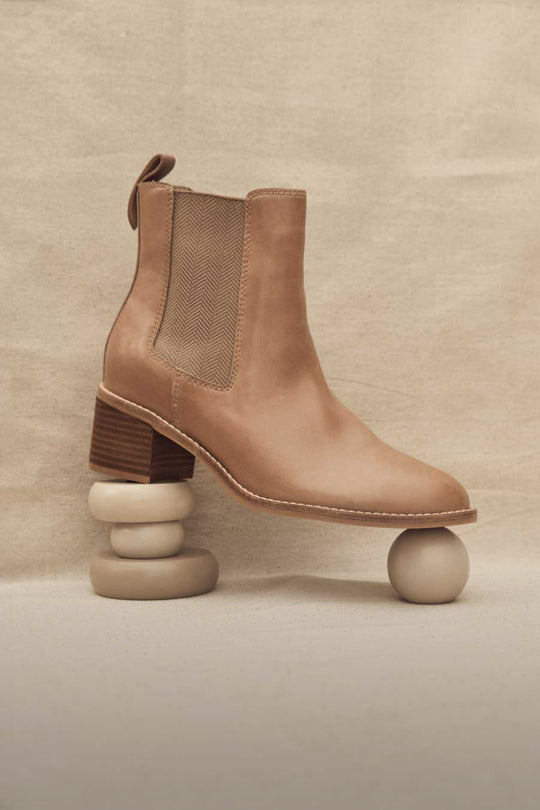 FRANKIE4 Footwear — Podiatrist Designed Support